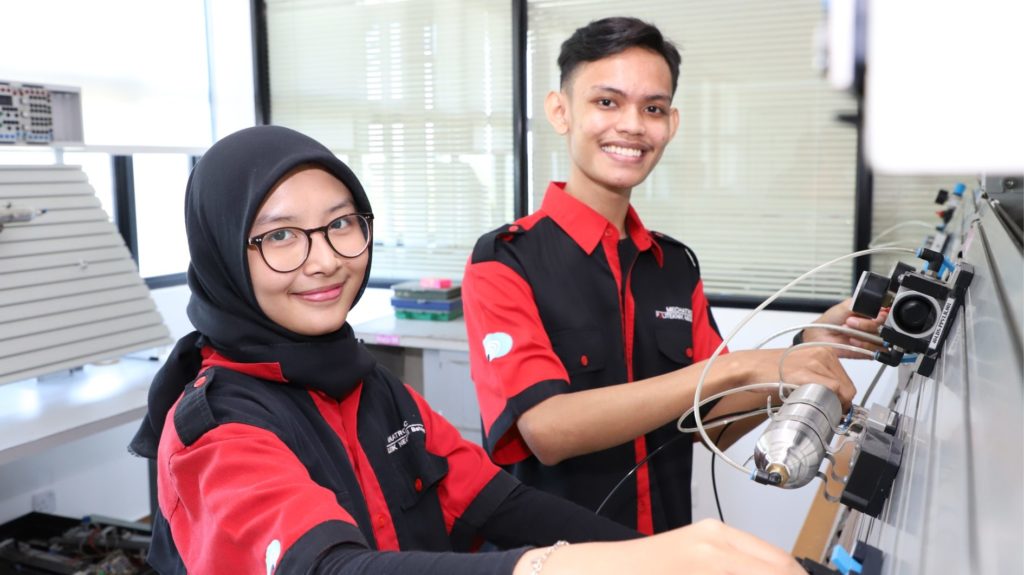 Mengenal Polibatam: Sistem Akademik dan Sistem Pembelajarannya ...